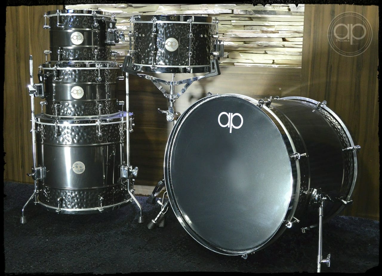 AP Drums foca seus instrumentos no metal | Música & Mercado