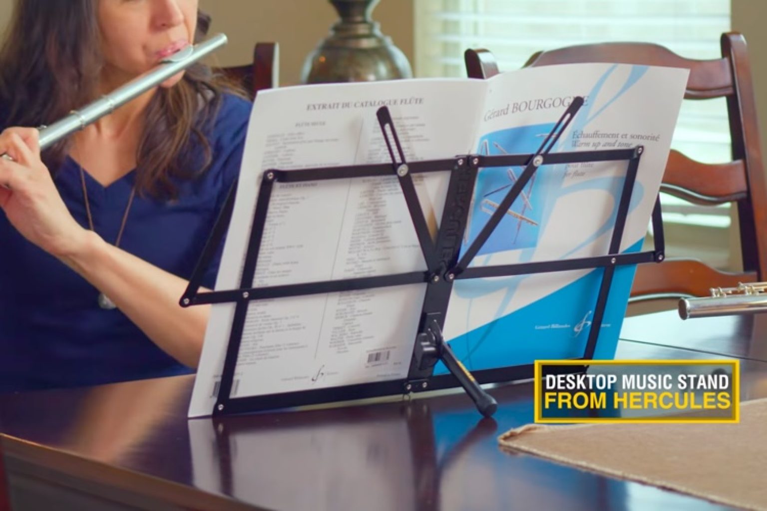 Hercules Stands estreia suporte de mesa Desktop Music Stand | Música ...